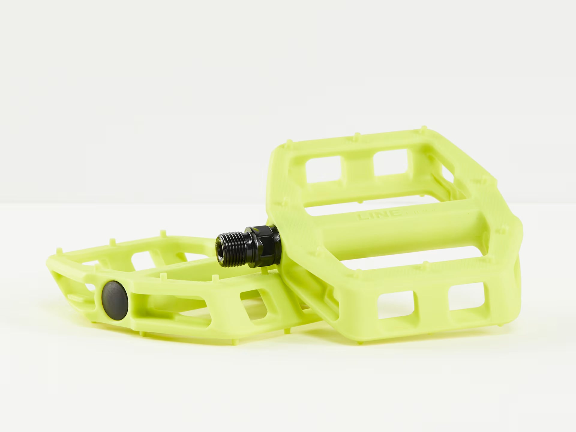 Trek - Line Comp Flat Pedal Set – Spoke And Throttle Tamworth